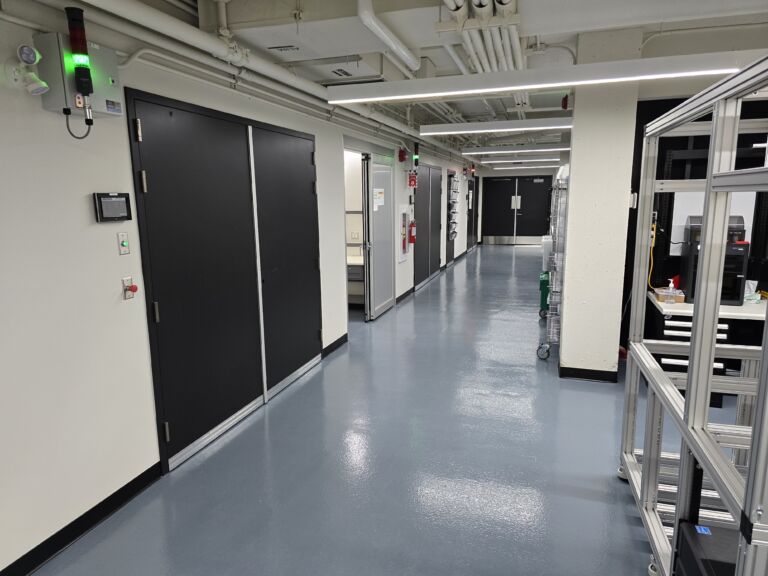 Pasqal Opens Quantum Processor Factory in Québec and Sells 100-Qubit ...